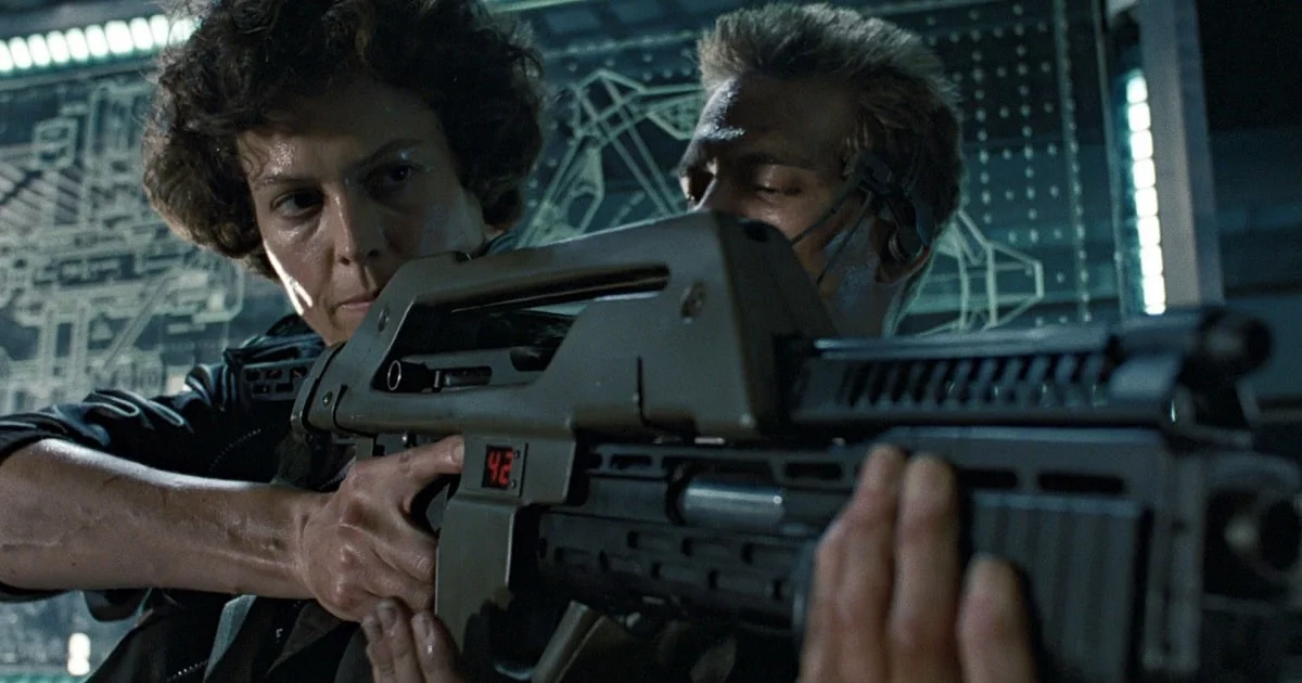 Colonial Marine Weapons: List Of USCM Arsenal | AvP Central